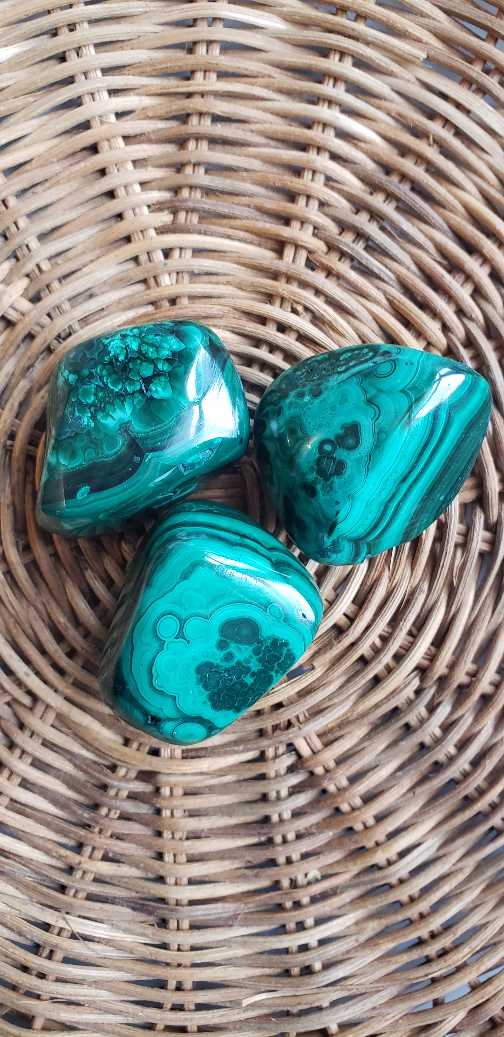 Malachite Tumbled Stone – The Magic Bus & More